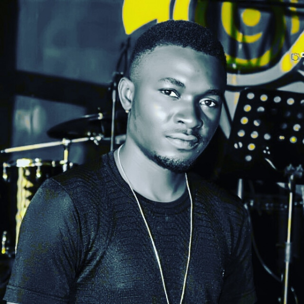 Smizy (Fearless Army) ⚜ Online songs and bio of the artist — mdundo.com