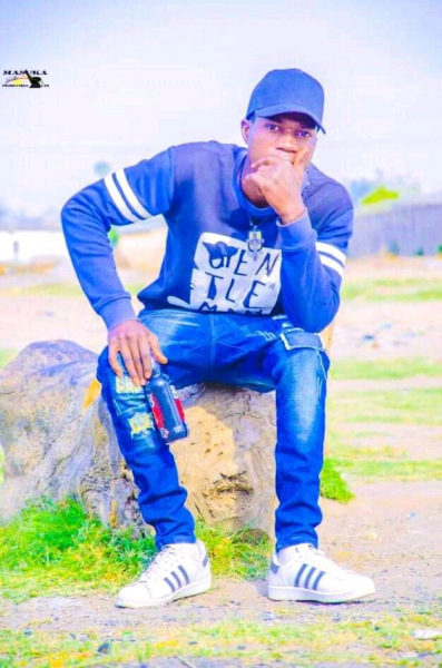 Breezy boy ⚜ Online songs and bio of the artist — mdundo.com