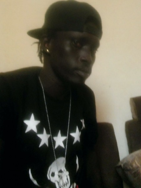 Nicky Tesco ⚜ Online songs and bio of the artist — mdundo.com