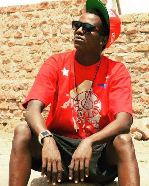 CoLombo ⚜ Online songs and bio of the artist — mdundo.com