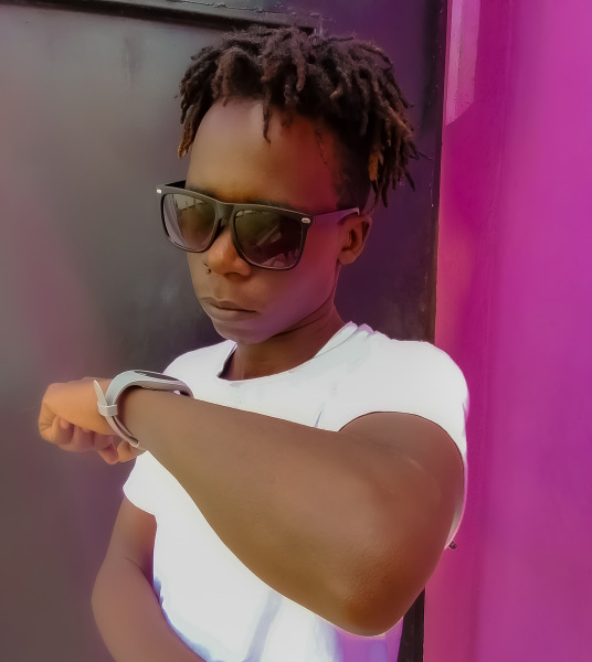 Young ferooz ⚜ Online songs and bio of the artist — mdundo.com