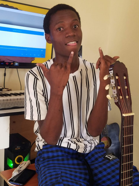 Dogo Cypher ⚜ Online songs and bio of the artist — mdundo.com