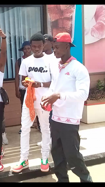 Dj Delicious ft We Dey Br3 by Dj Delicious ⚜ Download or listen online ...