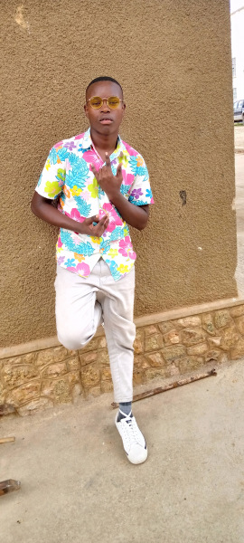 Q-starz--Show love mp3 by mbambe_mc ⚜ Download or listen online ...