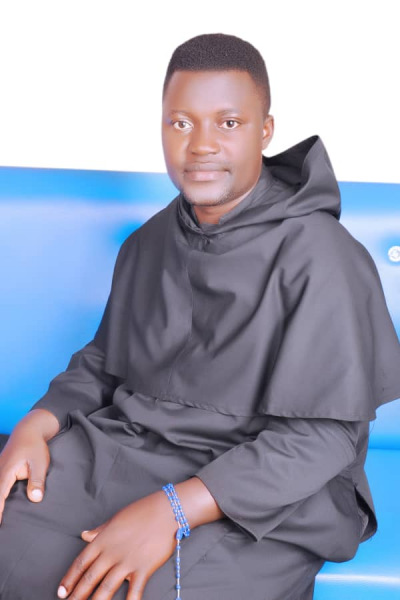 MUBIRU LAWRENCE MARIA ⚜ Online songs and bio of the artist — mdundo.com