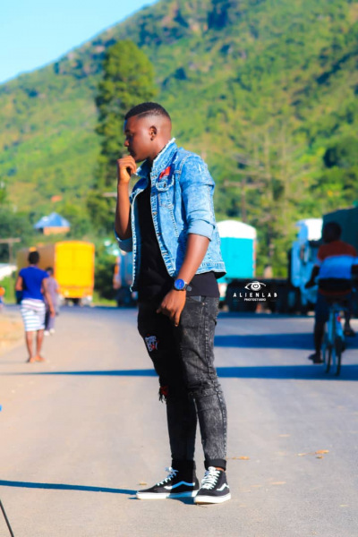 P-jay ⚜ Online songs and bio of the artist — mdundo.com