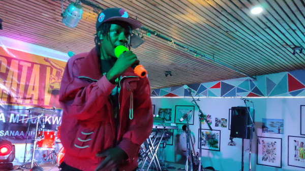 Lifestyle by Bony kichaa ⚜ Download or listen online — mdundo.com