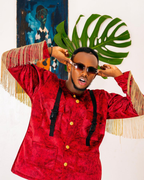 Chriss Eazy ⚜ Online songs and bio of the artist — mdundo.com