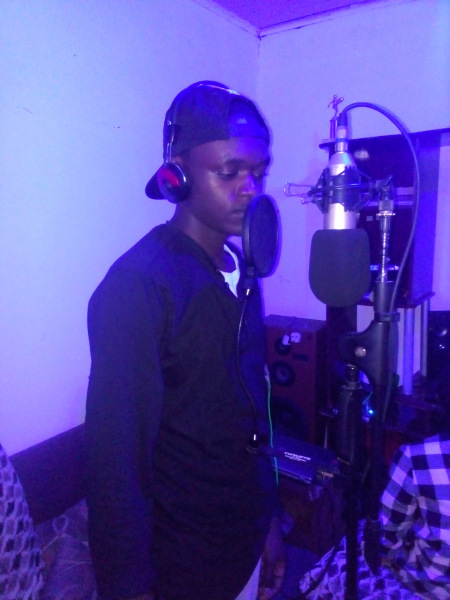 Simba Elvis ⚜ Online songs and bio of the artist — mdundo.com