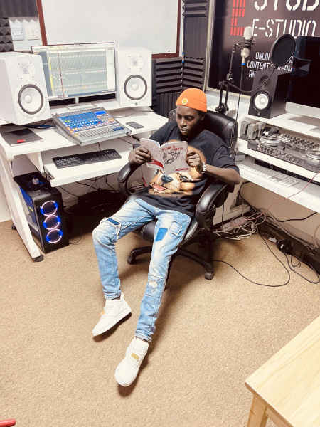 Mukuchu by Ongwen ⚜ Download or listen online — mdundo.com