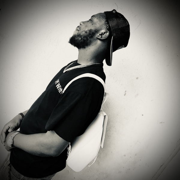 Ricchie Dhopes ⚜ Online songs and bio of the artist — mdundo.com