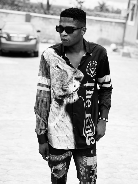 Vibe man ⚜ Online songs and bio of the artist — mdundo.com