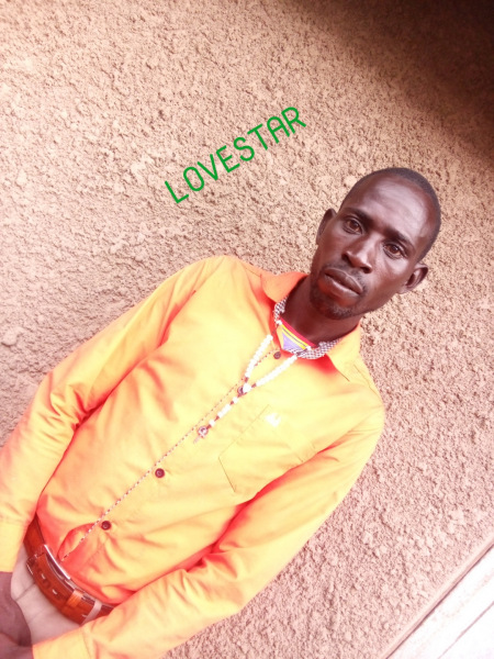 Lovestar ⚜ Online songs and bio of the artist — mdundo.com