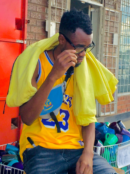 Charly Official ⚜ Online songs and bio of the artist — mdundo.com