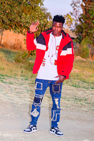 DJ Niggle ⚜ Online songs and bio of the artist — mdundo.com