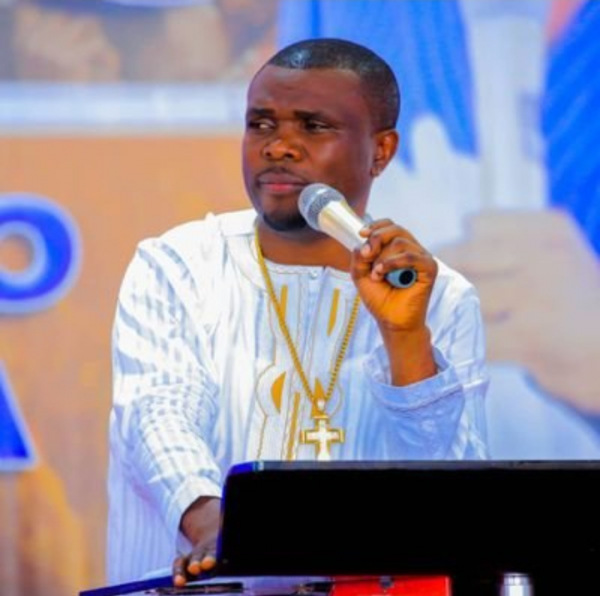 Boniface Mwamposa ⚜ Online songs and bio of the artist — mdundo.com