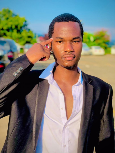 CD MBZ ⚜ Online songs and bio of the artist — mdundo.com