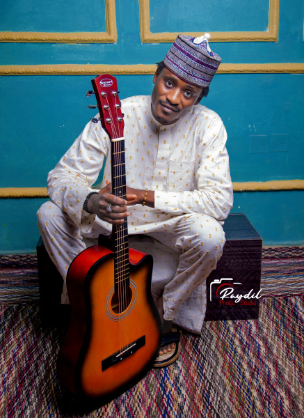 Sweeter than honey by Sarki NO1 ⚜ Download or listen online — mdundo.com