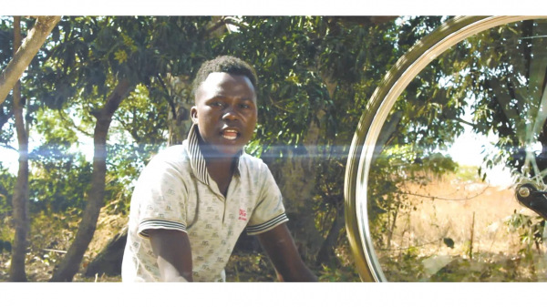 Mic Ross ⚜ Online songs and bio of the artist — mdundo.com