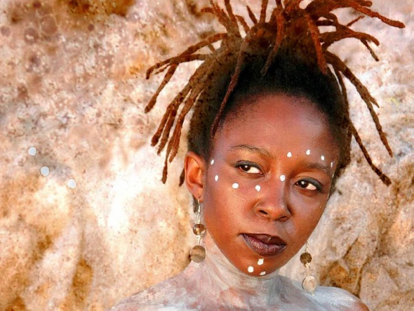 Chiwoniso Maraire ⚜ Online songs and bio of the artist — mdundo.com