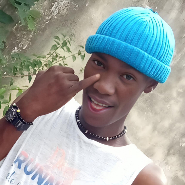 Tarnia cee ⚜ Online songs and bio of the artist — mdundo.com