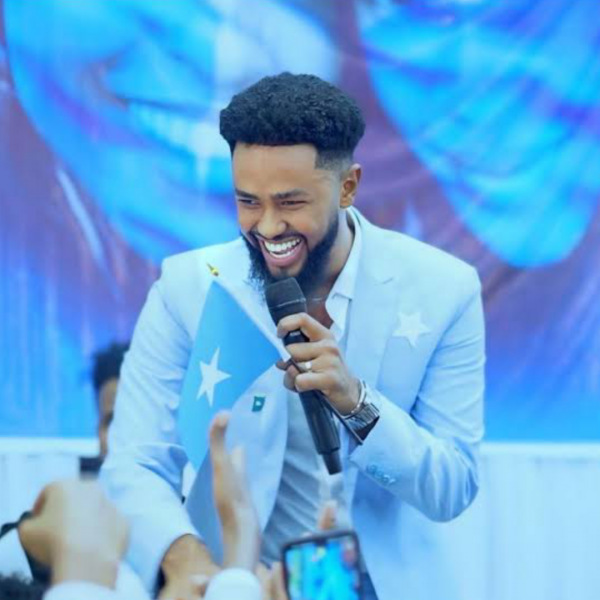 Dayax Dalnuurshe ⚜ Online songs and bio of the artist — mdundo.com