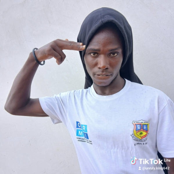 Kofi Pin ⚜ Online songs and bio of the artist — mdundo.com