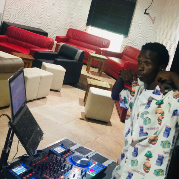 Dj Soft ⚜ Online songs and bio of the artist — mdundo.com